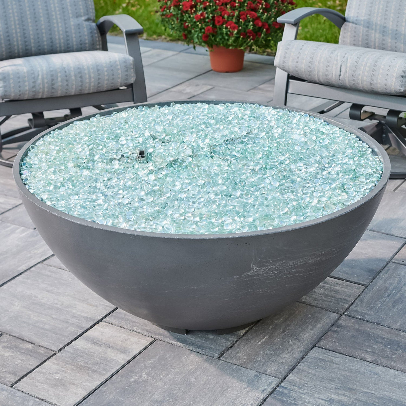Cove Edge Round 42-Inch Gas Fire Pit Bowl | Outdoor Greatroom ...