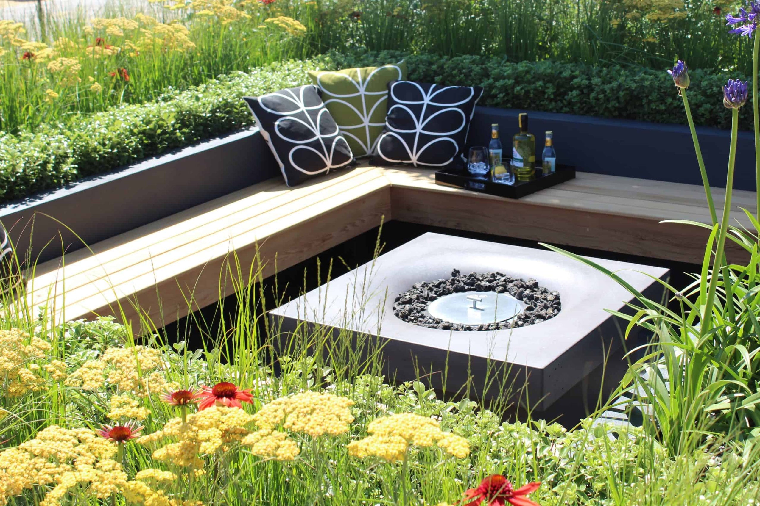 Solus Decor Halo Elevated Fire Pit | Modern Outdoor Luxury Fire Table ...