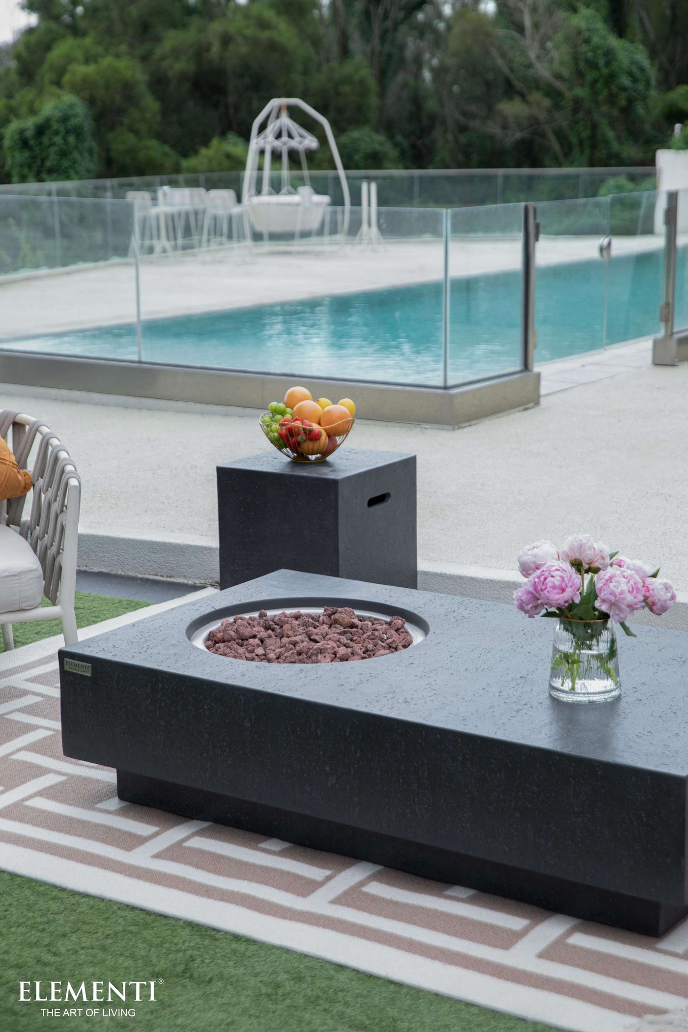 Elementi Metropolis Fire Table - Outdoor Elegance | Shop Now — Backyard Oasis